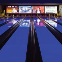 China Black Synthetic Lane LED Light Bowling Alley Equipment with String Pinsetter Machine for sale