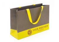 China Custom Kraft Paper Gift Bags with Handles - 157-350g Material Options, 3000pcs MOQ, 20-25 Day Production for sale