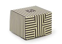 China Custom Chocolate Presentation Boxes 3000pcs MOQ with 300-400gsm Paper & Matt Lamination for Christmas Gifts for sale