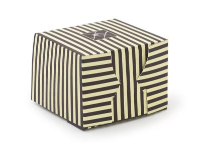 China Custom Chocolate Presentation Boxes 3000pcs MOQ with 300-400gsm Paper & Matt Lamination for Christmas Gifts for sale
