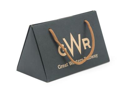 China Custom Foldable Eco-Friendly Kraft Paper Bags with CE Certification - 3,000 MOQ & 3M Monthly Capacity for sale
