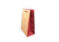 China Custom Recyclable Kraft Paper Bags 80-300gsm with 3,000 MOQ and 3 Million Monthly Capacity for Gift Packaging for sale