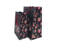 China Custom Christmas Gift Bags with 3,000 MOQ and 3,000,000 Monthly Capacity - OEM Printing Service Available for sale