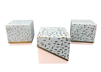 China Custom Luxury Cardboard Gift Boxes with Water Base Varnish - 1000pcs MOQ, 15-25 Day Production for sale