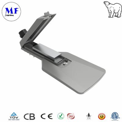 China Smooth Back Cover IP66 5 Years Warranty 90/100/120W LED Street Light For Highway Overpass Sidewalk Squares for sale