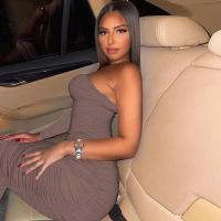 China Ruffled One Shoulder Tube Dress Stylish One Shoulder Long Sleeve Slim Dress for sale