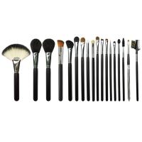 China 18PCS Natural Goats Hair Makeup Brush Set with Wooden Handle for Professional Artists OEM for sale