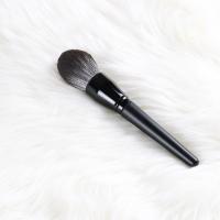 China Shiny Black Individual Makeup Brush Portable Fluffy Powder Brush Synthetic Hair 18cm for sale