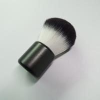 China Small Single Fluffy Kabuki Brush Black Flat Shape Wooden Handle for sale