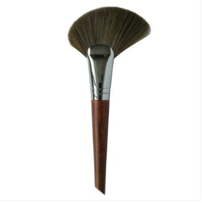 China Brown Powder Fan Brush , Multifunction Single Powder Brush for sale