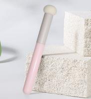 China Plastic Handle Single Makeup Brush Sponge Face Blender 1pc Conceal Tool for sale