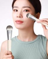 China Very Dense Hair Seamless Makeup Single Foundation Brush for sale