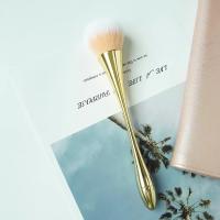 China Single Slim Waist Face Powder Brush Soft Synthetic Hair Gold Handle 1pc for sale