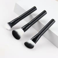 China Private Label Oval Makeup Brush Set 3Pcs Wooden Handle Aluminum Ferrule Black for sale