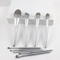 China Beauty Care Make Tools Silver Rigorous Workmanship Cosmetic Brush for sale