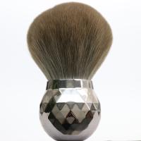 China Large Powder Kabuki Makeup Brush Super Soft Easy Grip Shiny Silver for sale