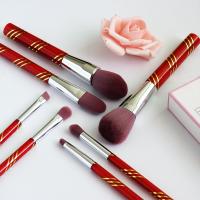 China Passionate Red Cosmetic Makeup Brush Set 7 Pieces Patterned Plastic Handle for sale