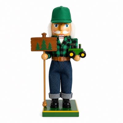 China Custom Green Plaid Tree Farm Nutcracker for sale