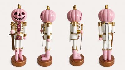 China Custom Pink Pumpkin Halloween Nutcracker for Seasonal Display for sale