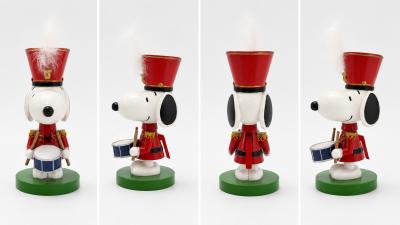 China Custom Red Hat Cartoon Dog Drummer Nutcracker for Christmas Display for sale