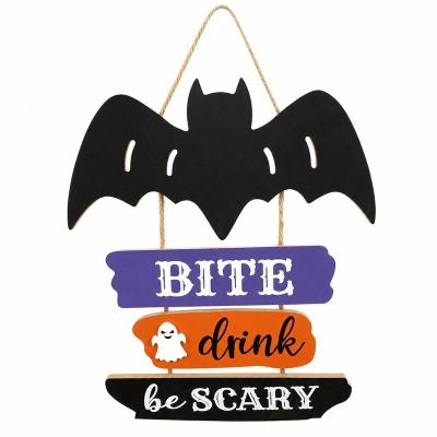 China Custom Wooden Halloween Bat Bite Drink Be Scary Hanging Sign for sale