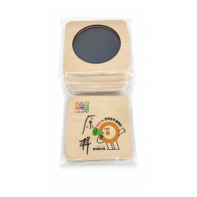 China Round Travel Themed Wooden Coaster Set for sale