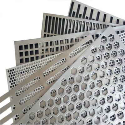 China 304 316 Round Hole SS Decorative Perforated Metal Sheet For Fencing for sale