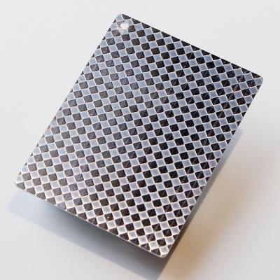 China 3D Rhombus Pattern Stainless Steel Embossed Sheet Customized SS Sheet Cut To Size for sale