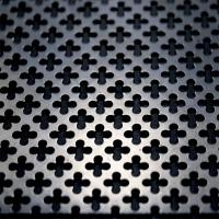 China Customized Perforated Stainless Steel Sheet With Cloverleaf Pattern for sale