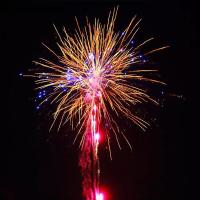 China 100 Shots Cake Fireworks Big Cake Fireworks Pyrotechnics For Wedding Occasion 225*36*30 Tube Size for sale