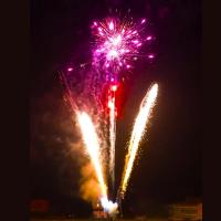 China Custom Festival Celebration Fireworks 218 Shots Wedding Party 1.4G Cake Pyrotechnics 2025 Fan Shape for sale