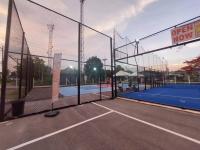 China Professional Padel Tennis Court 20m x 10m with 12mm Tempered Glass for Outdoor Sports for sale