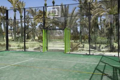 China LKD Outdoor Padel Court 20m x 10m with 12mm Tempered Glass and Durable Steel Frame for Professional Training for sale