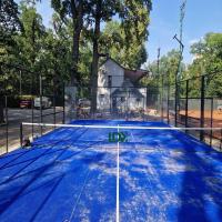 China Portable Padel Court 20m x 10m Outdoor Panoramic Glass Steel Structure Manufacturer for sale