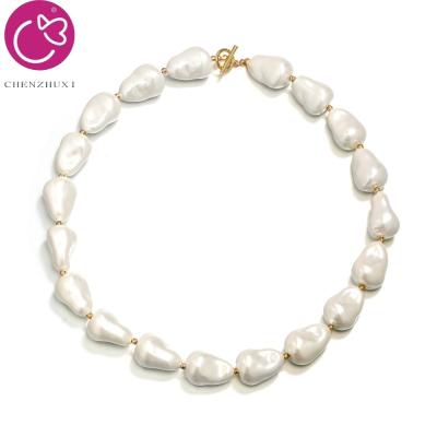 China Women New Fashion Large Baroque Pearl Necklace Faux Pearl Jewelry Gold Beaded Irregular Pearl Chokers Necklaces for sale