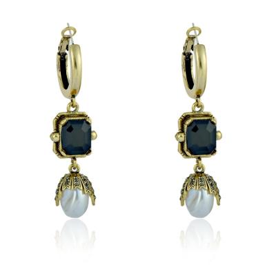 China European and American Autumn and Winter New Retro Crystal Pearl Wholesale Earrings for sale