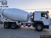 China Used HOWO 371HP 6x4 Concrete Mixer Truck (RHD) for Sale in Guyana for sale