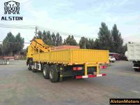 China Used HOWO 8x4 Crane Truck with 12 Ton XCMG for Sale in Ghana (371HP LHD) for sale