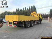 China Used HOWO 8x4 Crane Truck with 12 Ton XCMG for Sale in Ghana (371HP LHD) for sale