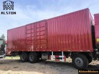 China Used Sinotruk Howo 8x4 Cargo Box Truck 371HP for Sale in Nigeria for sale