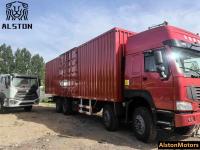 China Used Sinotruk Howo 8x4 Cargo Box Truck 371HP for Sale in Nigeria for sale