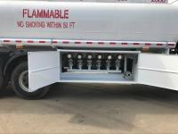 China 20000 Liters Diesel Fuel Tanker Truck , 6x4 Howo Fuel Tanker Truck for sale