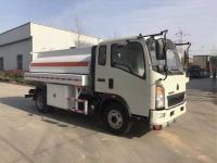 China Light Duty 4000L 5000L 120HP 4x2 Petrol Tanker Truck for sale