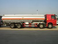 China Heavy Duty 8x4 20000L 30000L Fuel Oil Tanker Truck Big Capacity for sale