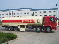 China Heavy Duty 8x4 20000L 30000L Fuel Oil Tanker Truck Big Capacity for sale