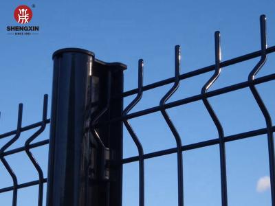 China ISO9001 V Bending Iron Wire Garden Curved Mesh Fence Panel 2-4folds for sale