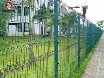 China Decorative Curved 3D Welded Wire Mesh Fence Garden Border Fence 1.83m for sale