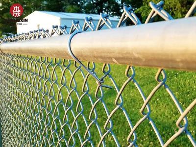China 5ft 6ft 2m 3m Galvanized Diamond Chain Link Fence Corrosion Protection for sale