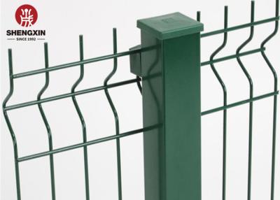 China Metal ISO9001 Galvanized Wire Mesh Fence Low Carbon Iron Wire Welded for sale