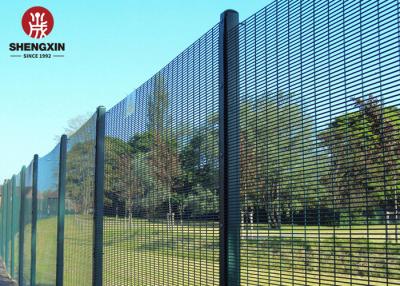 China Powder Coated Metal 358 Welded Mesh High Security Mesh Fencing for sale